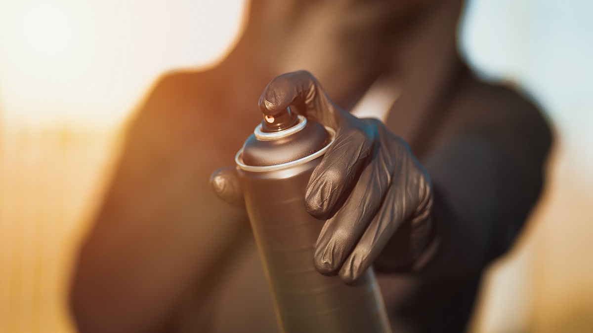 Grafitti: Walls of Creativity - DIY in Real Life